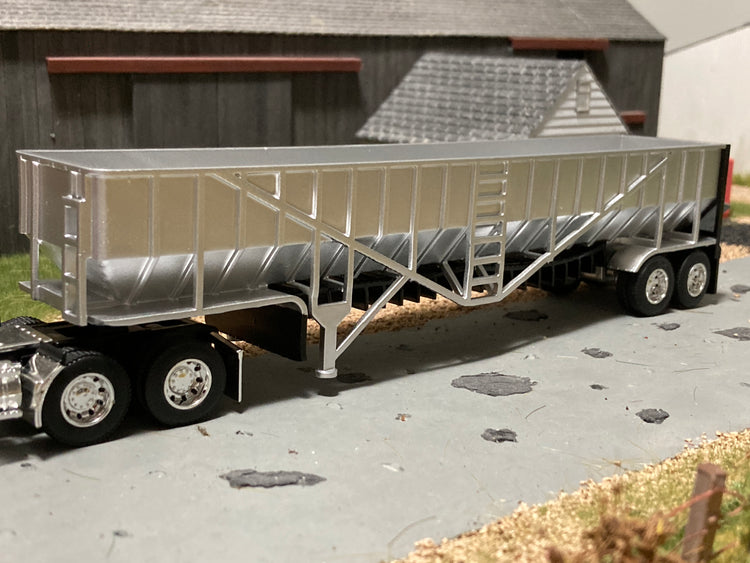 1/64 Live Bottom Belt Trailer Tandem Axle Black Door – 2 Scale Fabrications