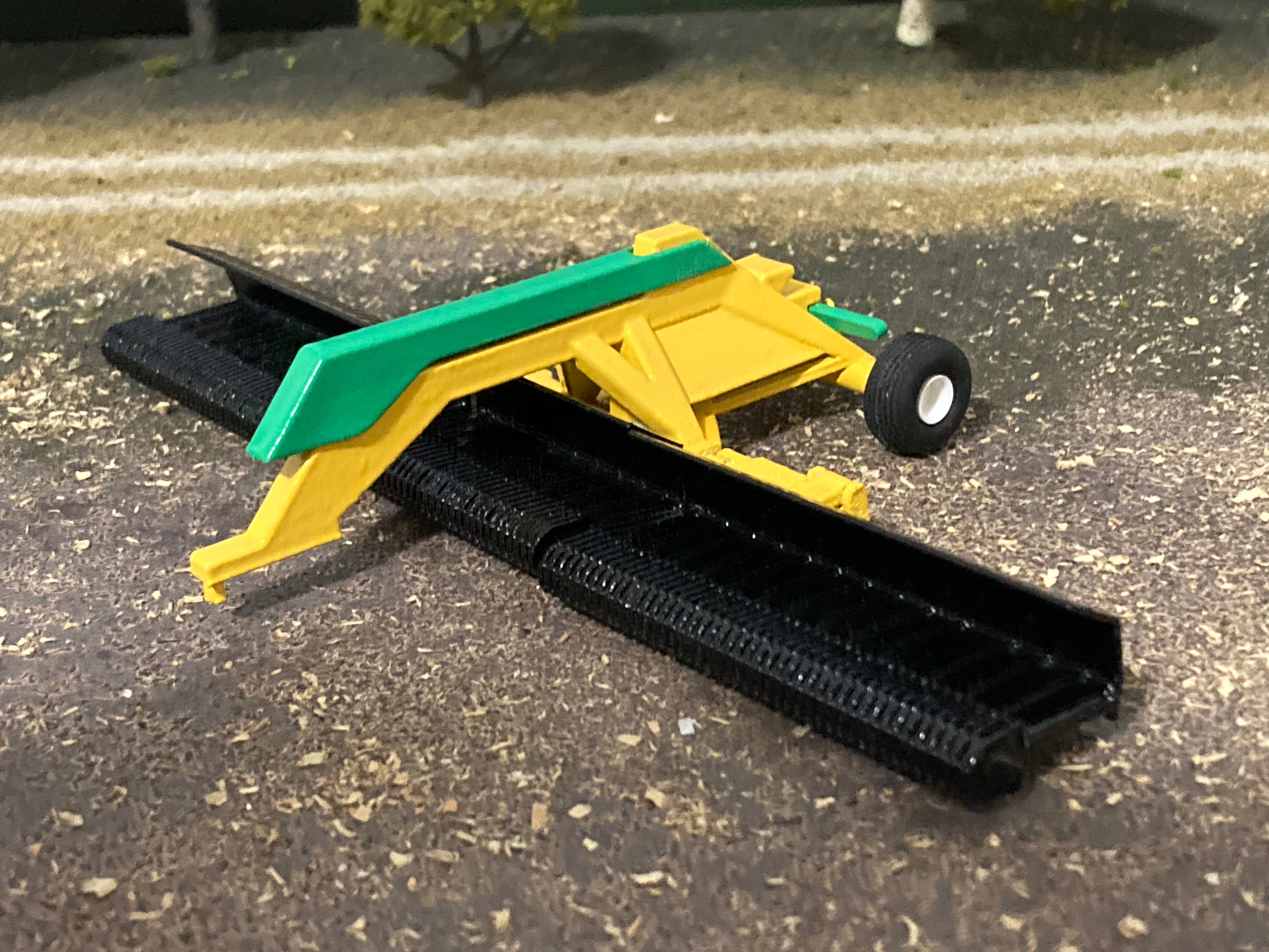 1/64 Hay Merger 40ft Yellow Triple – 2 Scale Fabrications