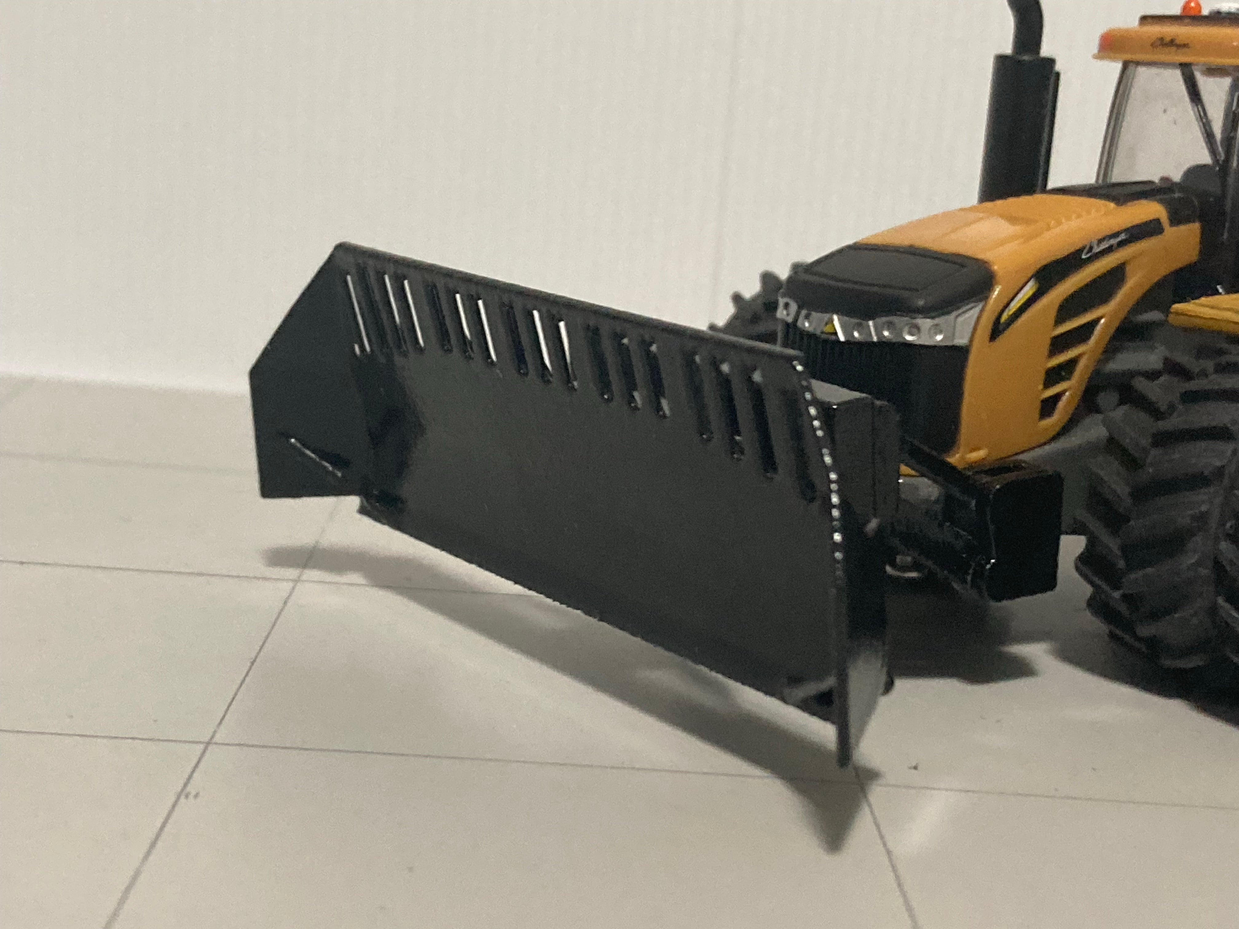 1/64 18’ Pivoting Silage Blade – 2 Scale Fabrications