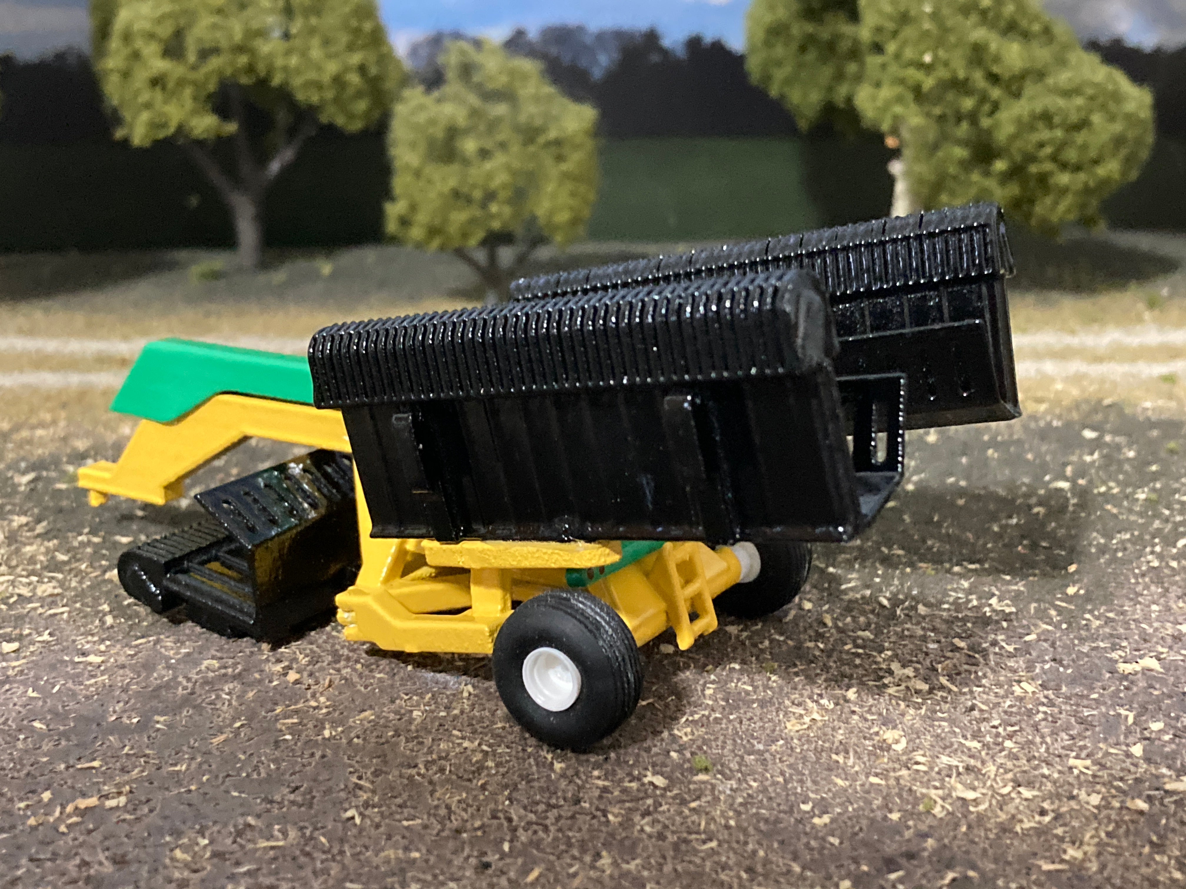 1/64 Hay Merger 40ft Yellow Triple – 2 Scale Fabrications